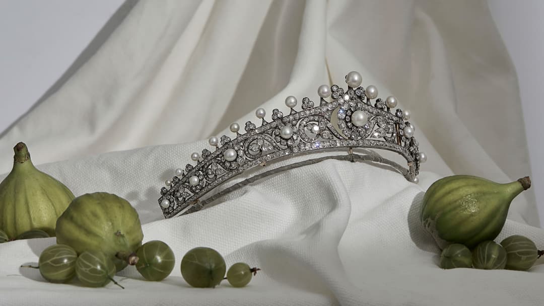 Jewellery Auction | Buy, Sell & Valuations | Lyon & Turnbull