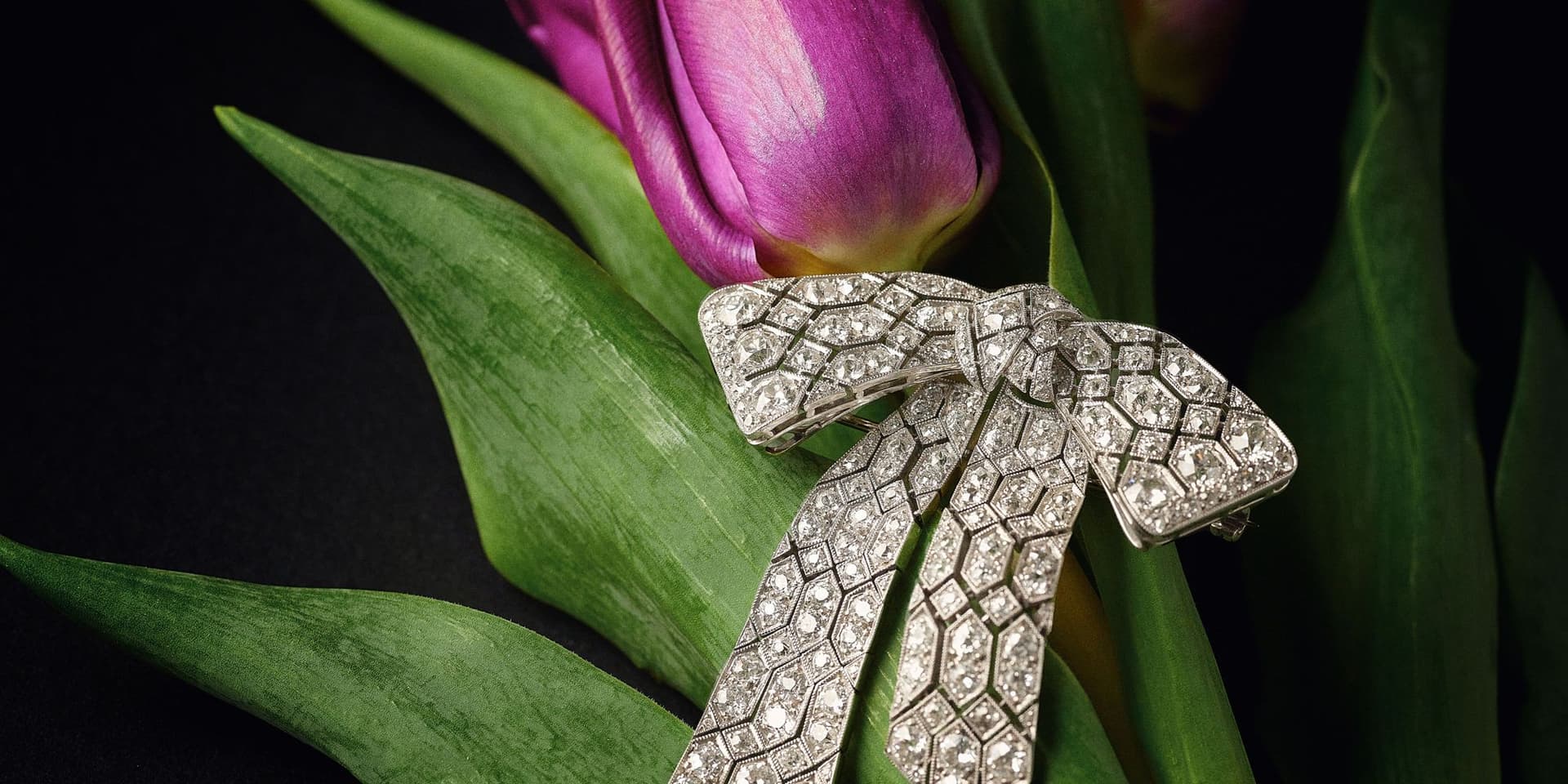 The Cartier Red Box | A History